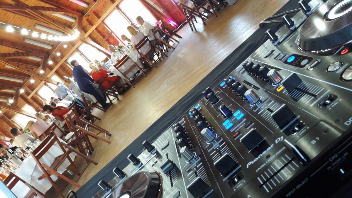 Kas ja miks tellida pulma diskor? DJ pulmas - DJ Sigmar Muuga